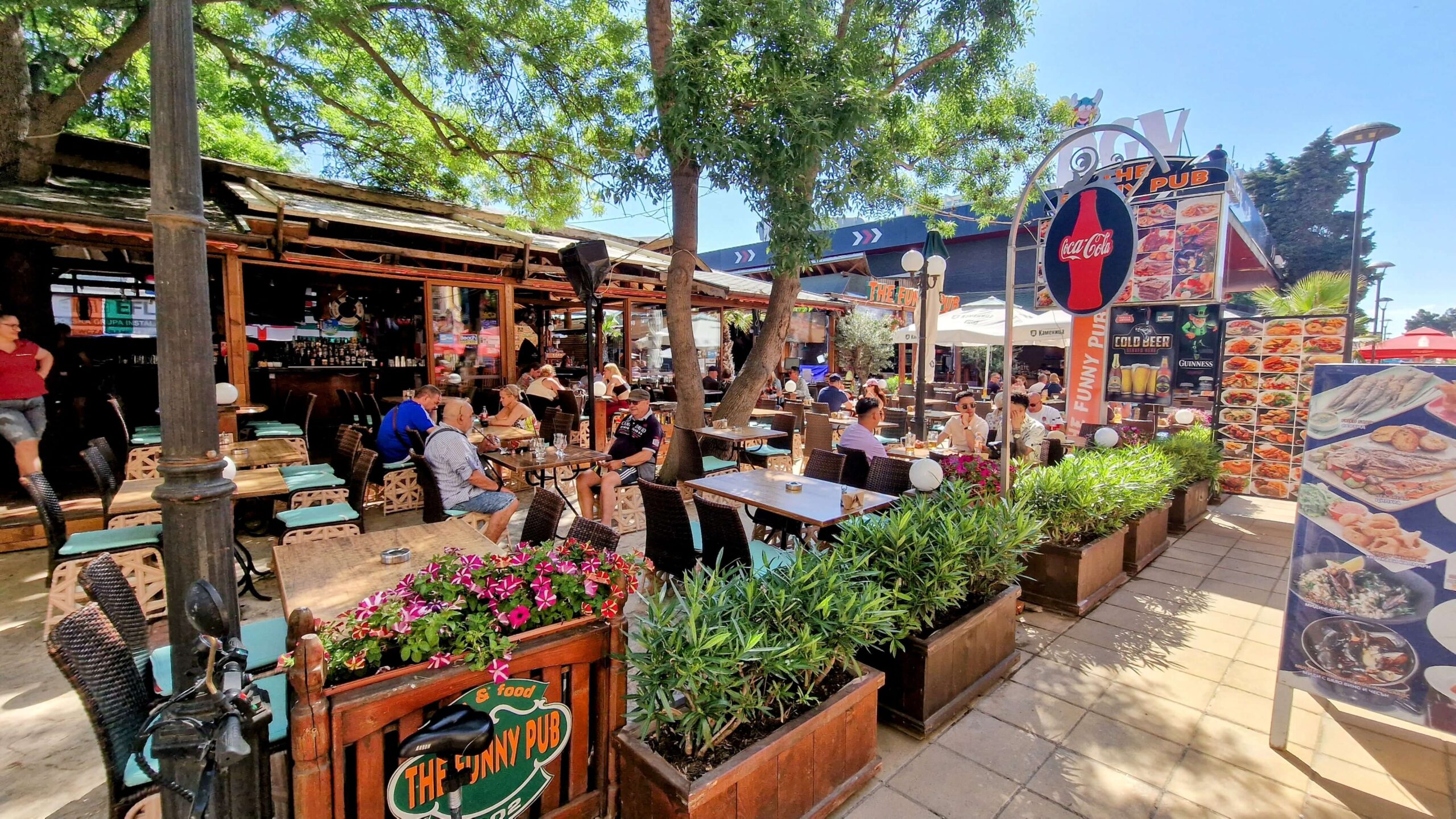 Maestro Bar & Food – Sunny Beach